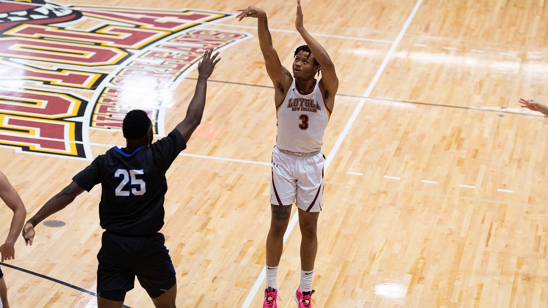 Loyola battles No. 7 LSUS tough Wednesday - Loyola University New Orleans