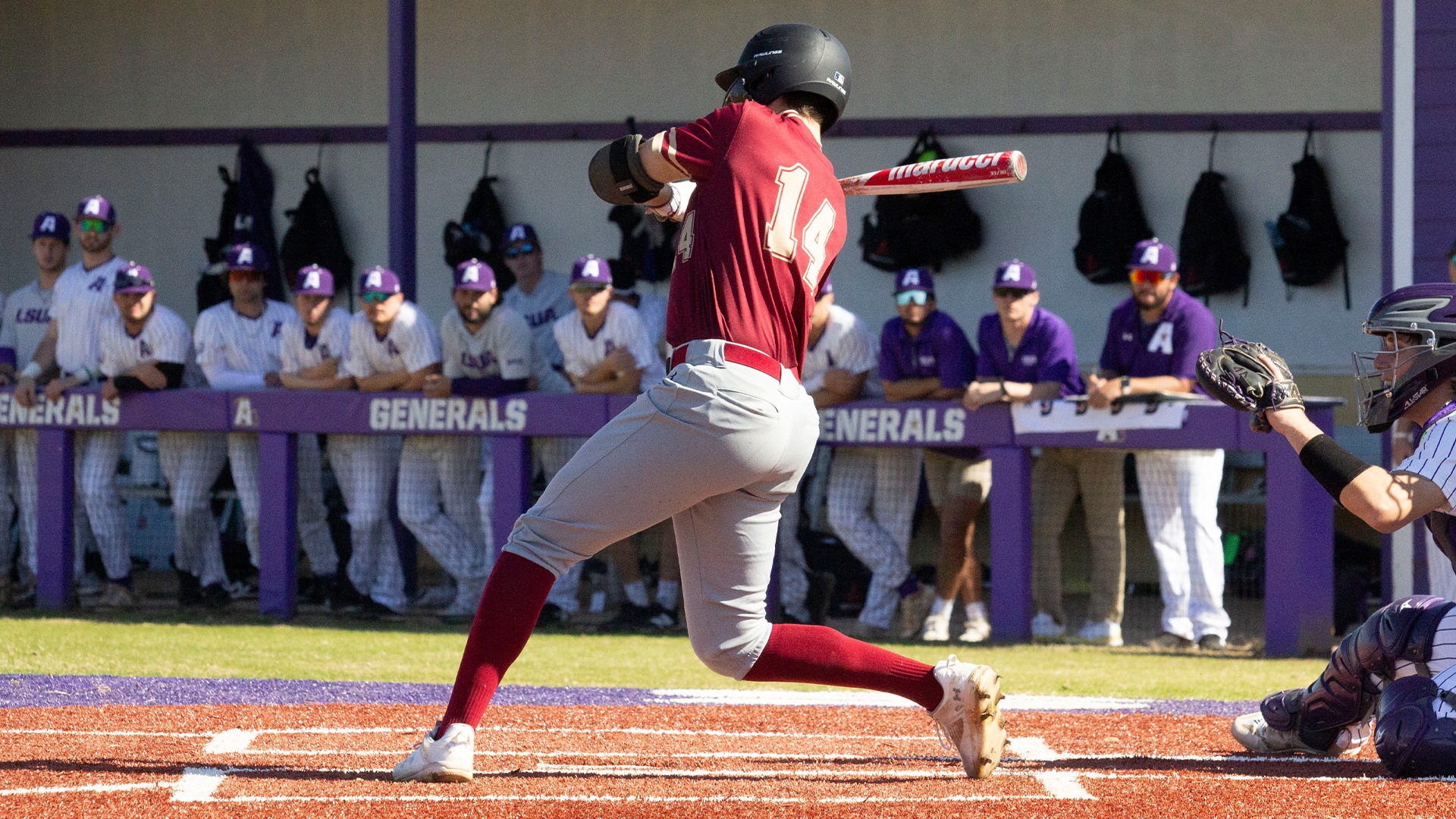 Baseball wins first game at Cajun Collision - Loyola University New Orleans
