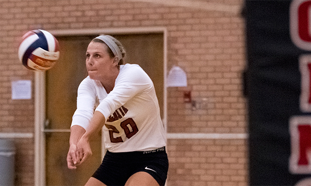 Volleyball Picks Up Two USA South Wins - Meredith College