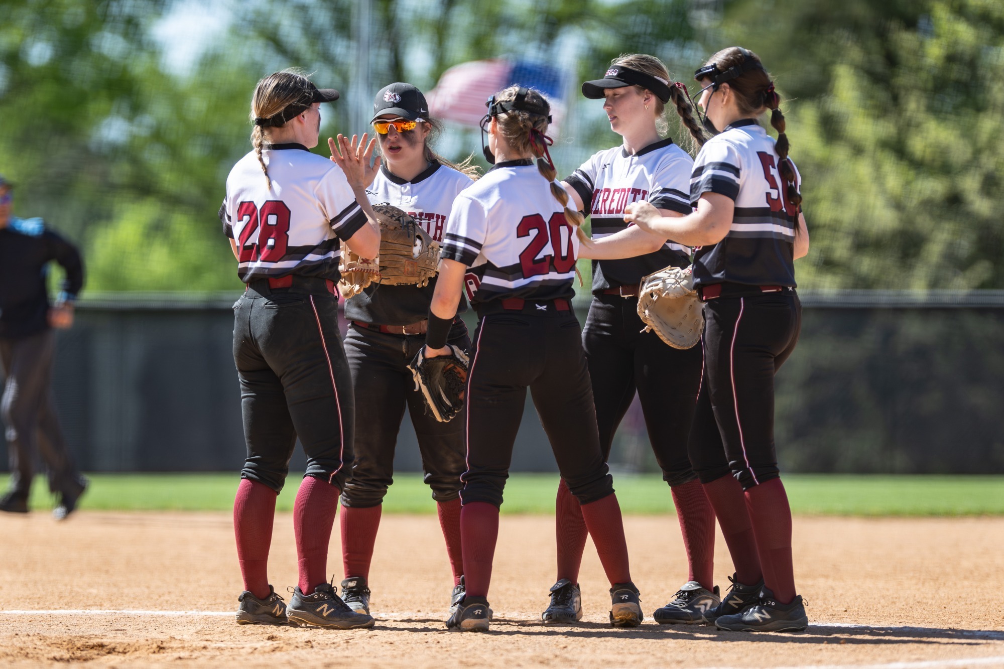 Softball ends regular season at No. 8 CNU - Meredith College