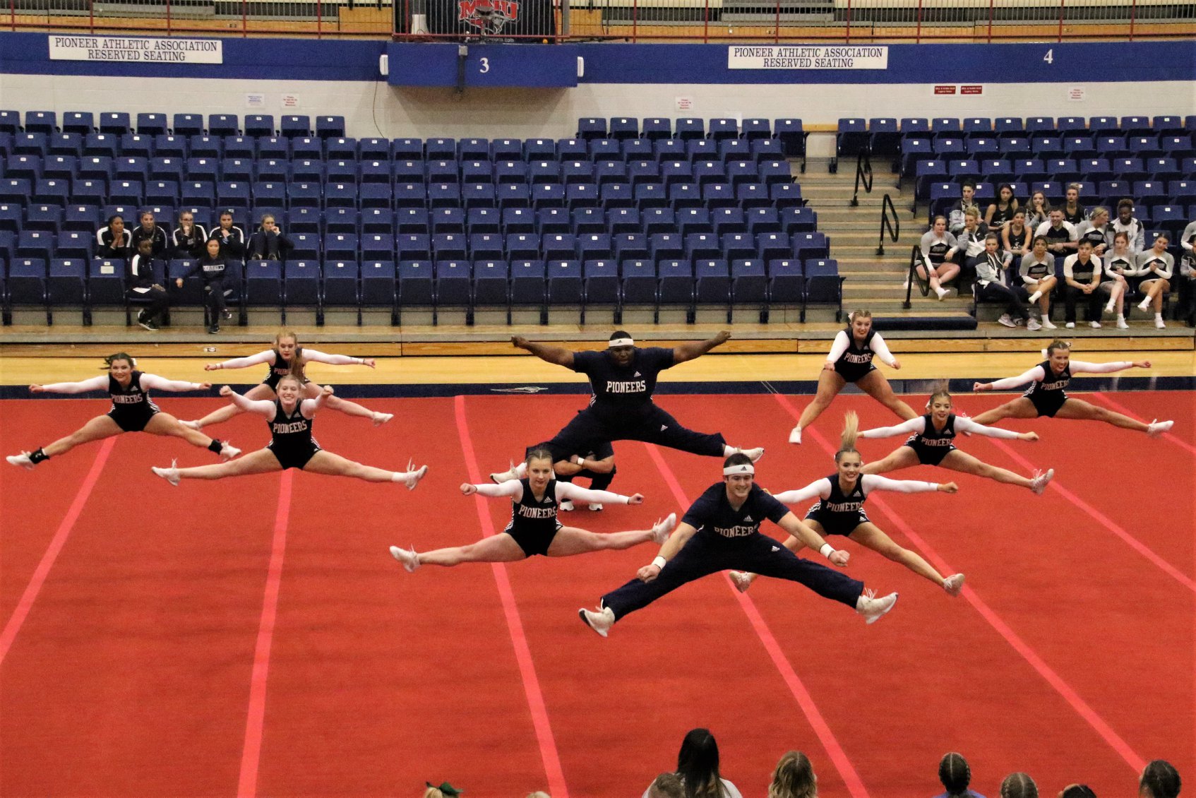 Elizabeth Perez - Cheerleading - MidAmerica Nazarene