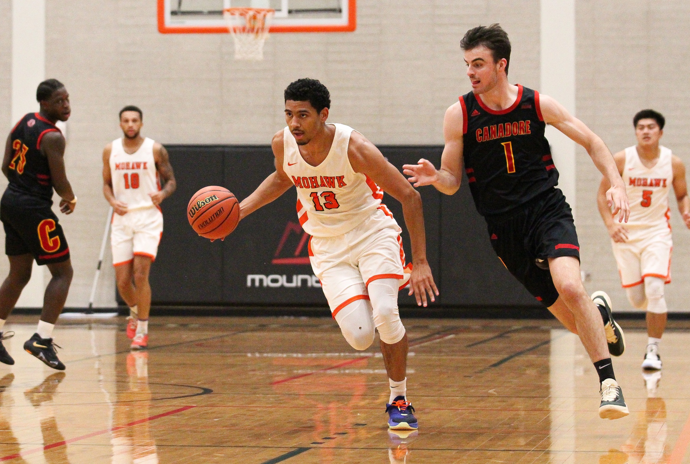 Lights-out shooting lifts Mountaineers to home opener win - Mohawk College