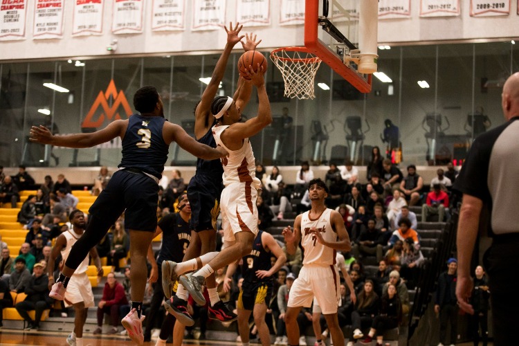 No. 9 Mohawk completes 18-point comeback versus Humber - Mohawk College