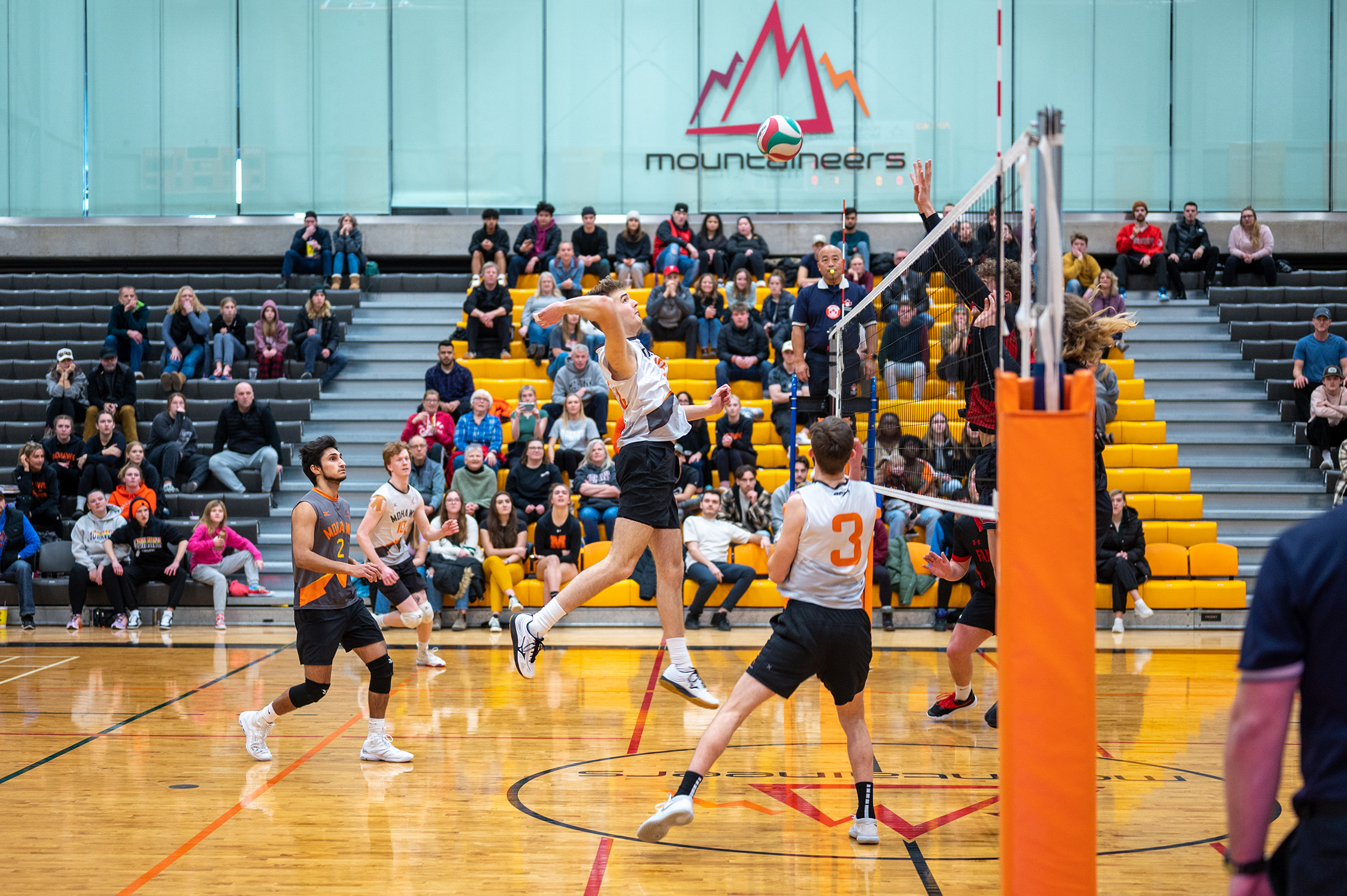 Mountaineers take No. 2 Falcons to five sets - Mohawk College