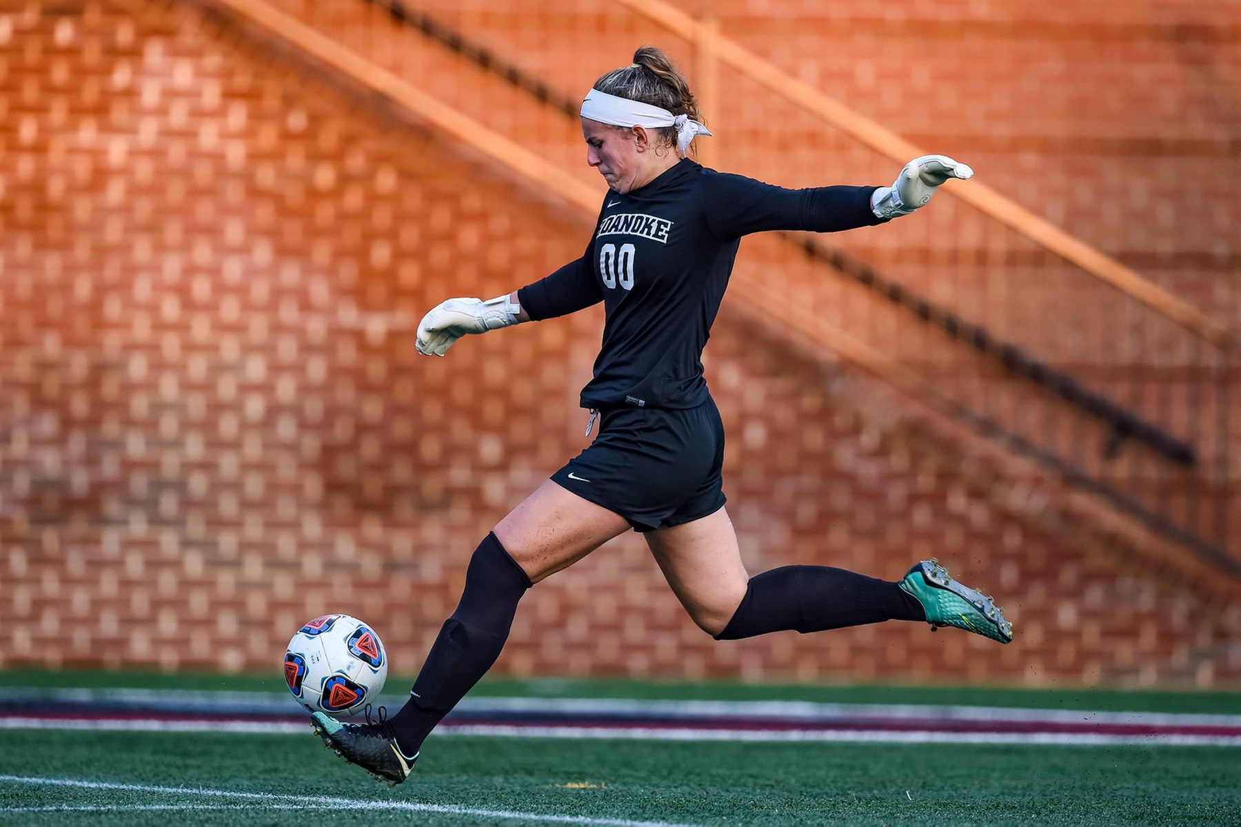 No. 16 Johns Hopkins Tops Roanoke 1-0 - Roanoke College