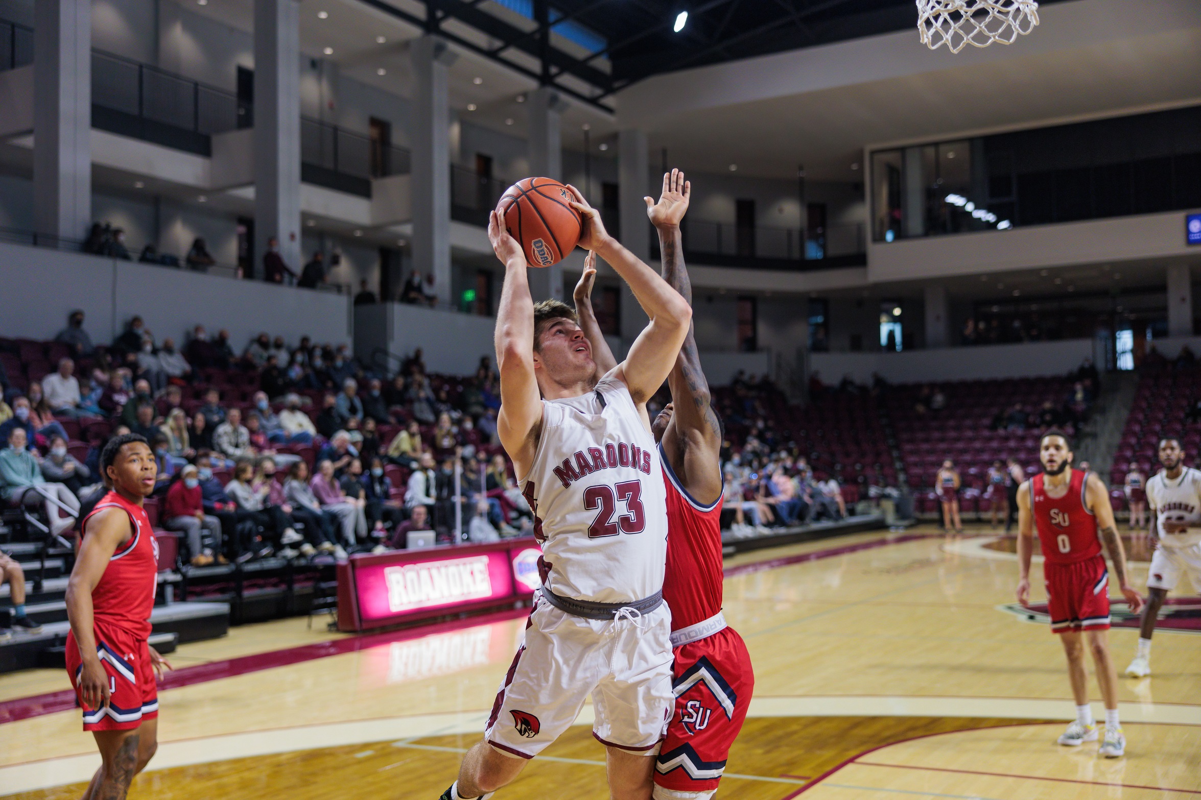 Maroons Run Out Of Time - Roanoke College