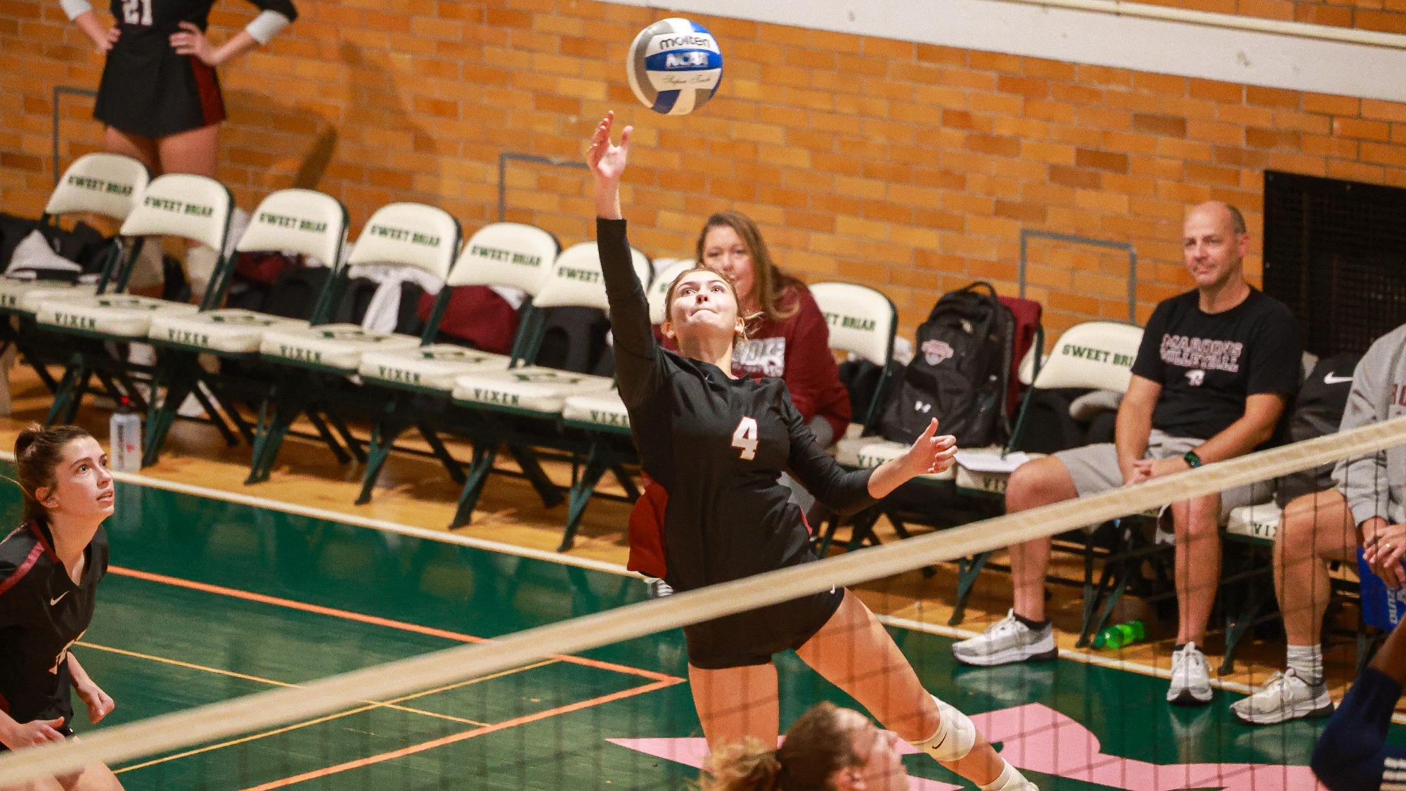 Maroons Slay the Dragons With 3-0 Sweep on The Road - Roanoke College