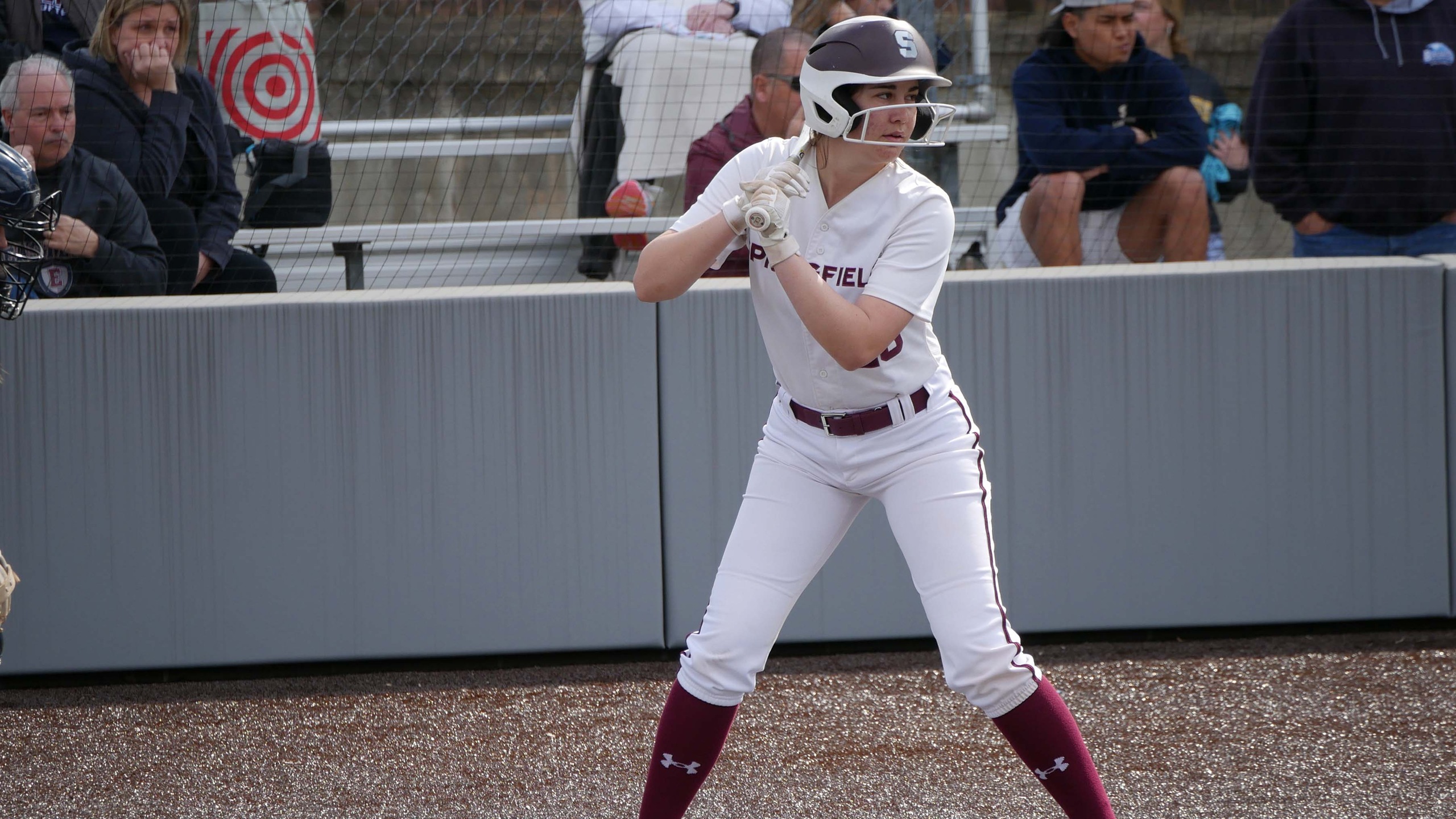 Softball Edges Emerson To Begin Conference Play - Springfield College
