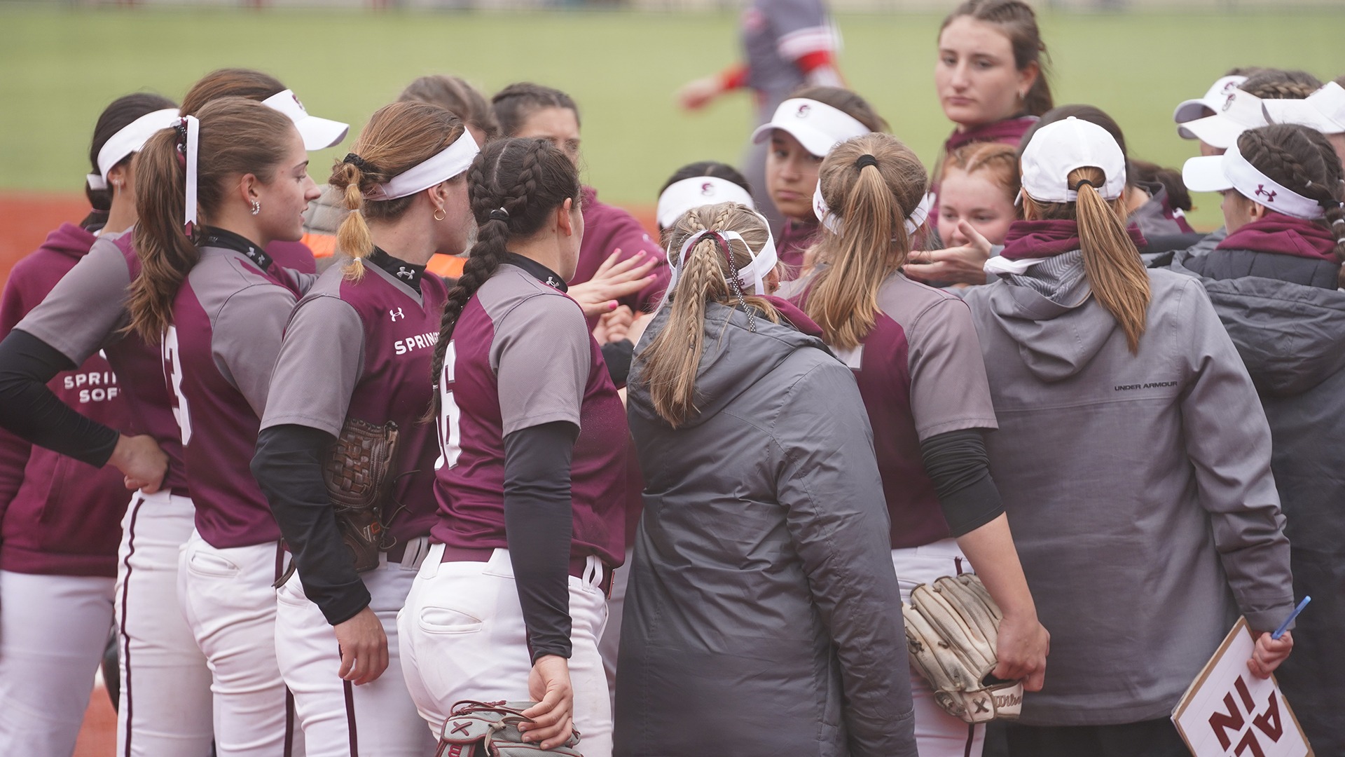 Softball Edged By Western New England, 5-2 - Springfield College