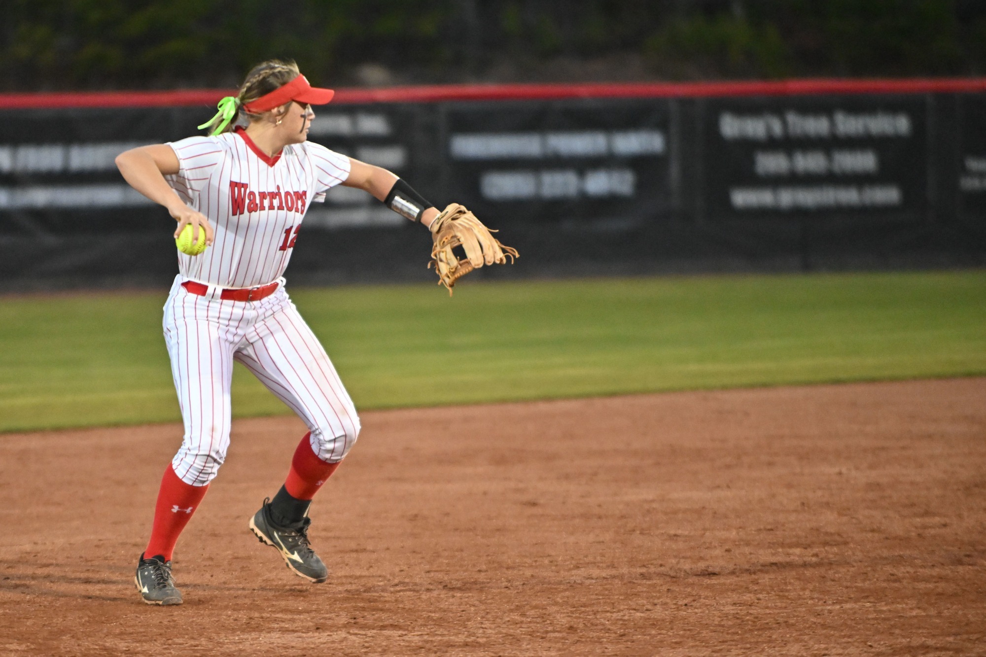 Thompson improves to 11-1 with Gina Firth Classic Championship ...