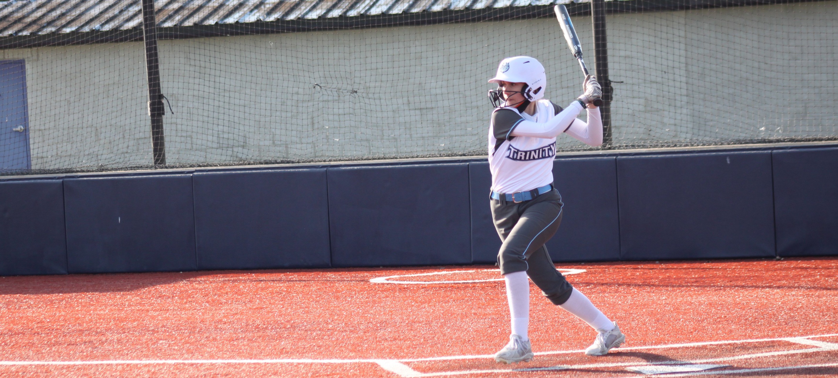 Trinity drops opener to Calumet, rebounds to win nightcap - Trinity ...