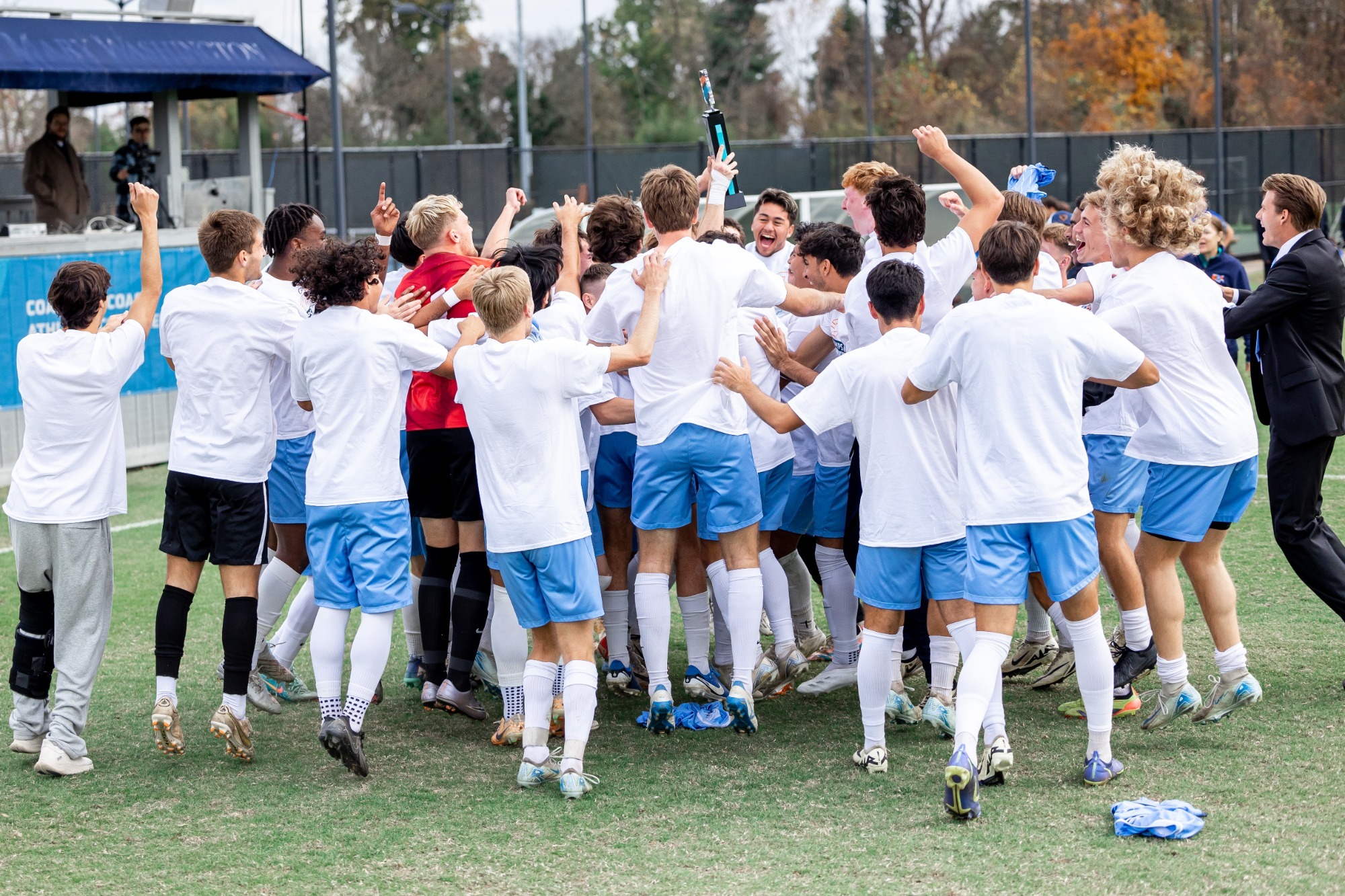 Carter Berg, Nelsar Castillo, Yasmin Deane Named 2024-25 UMW Athletes ...