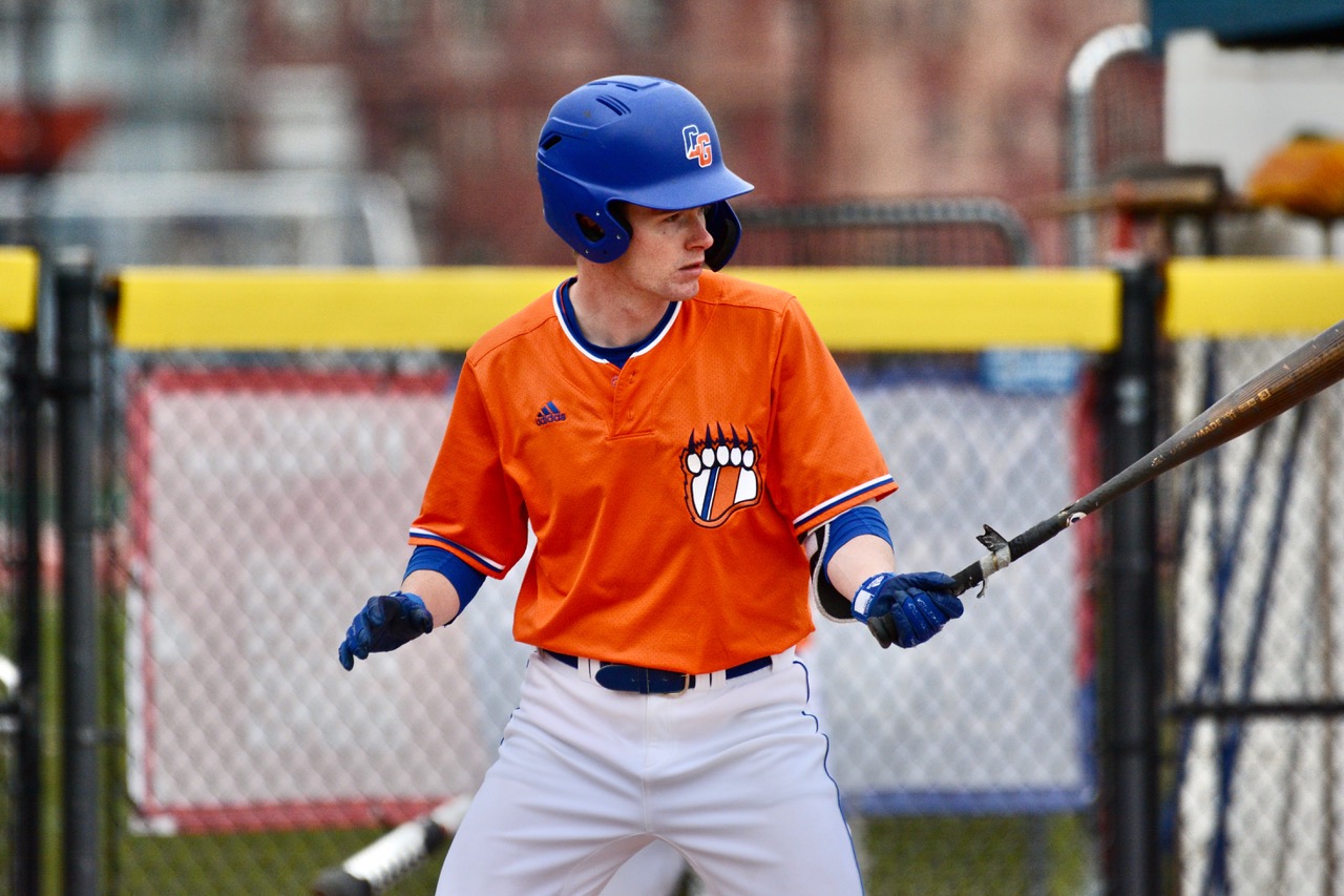 Bears sweep doubleheader at MIT - United States Coast Guard Academy