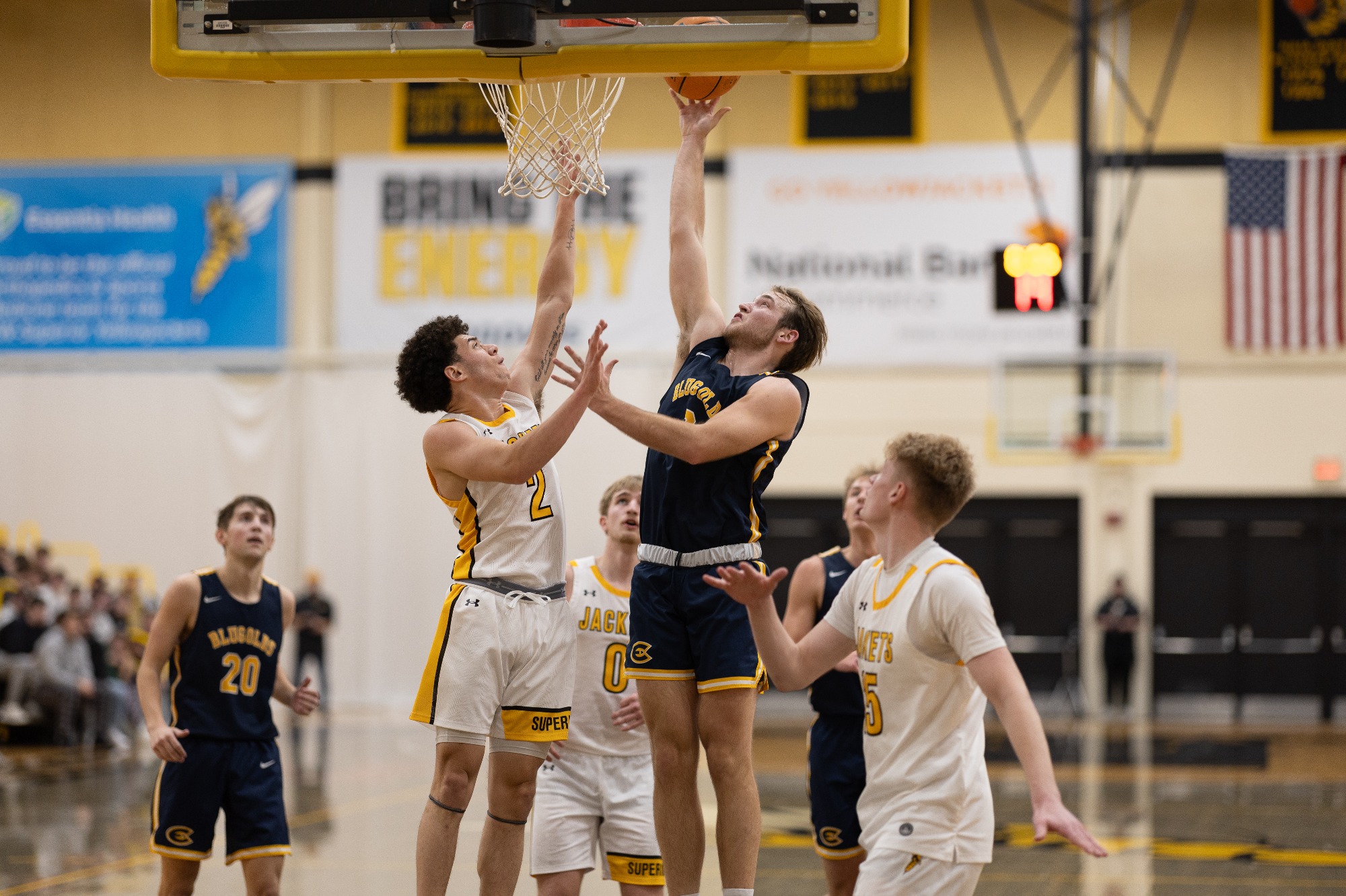 Blugolds fall at Whitewater despite Lichtsinn's big night - University ...