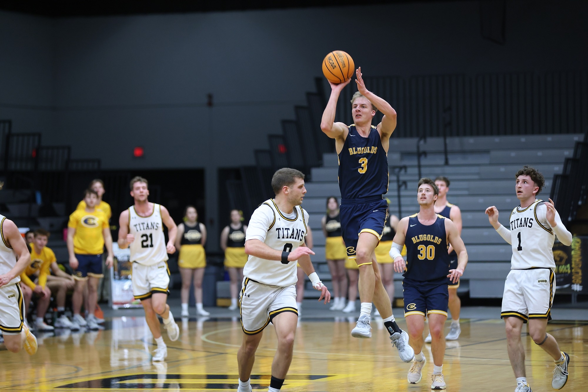 Blugolds defeated in Oshkosh despite career highs - University of ...