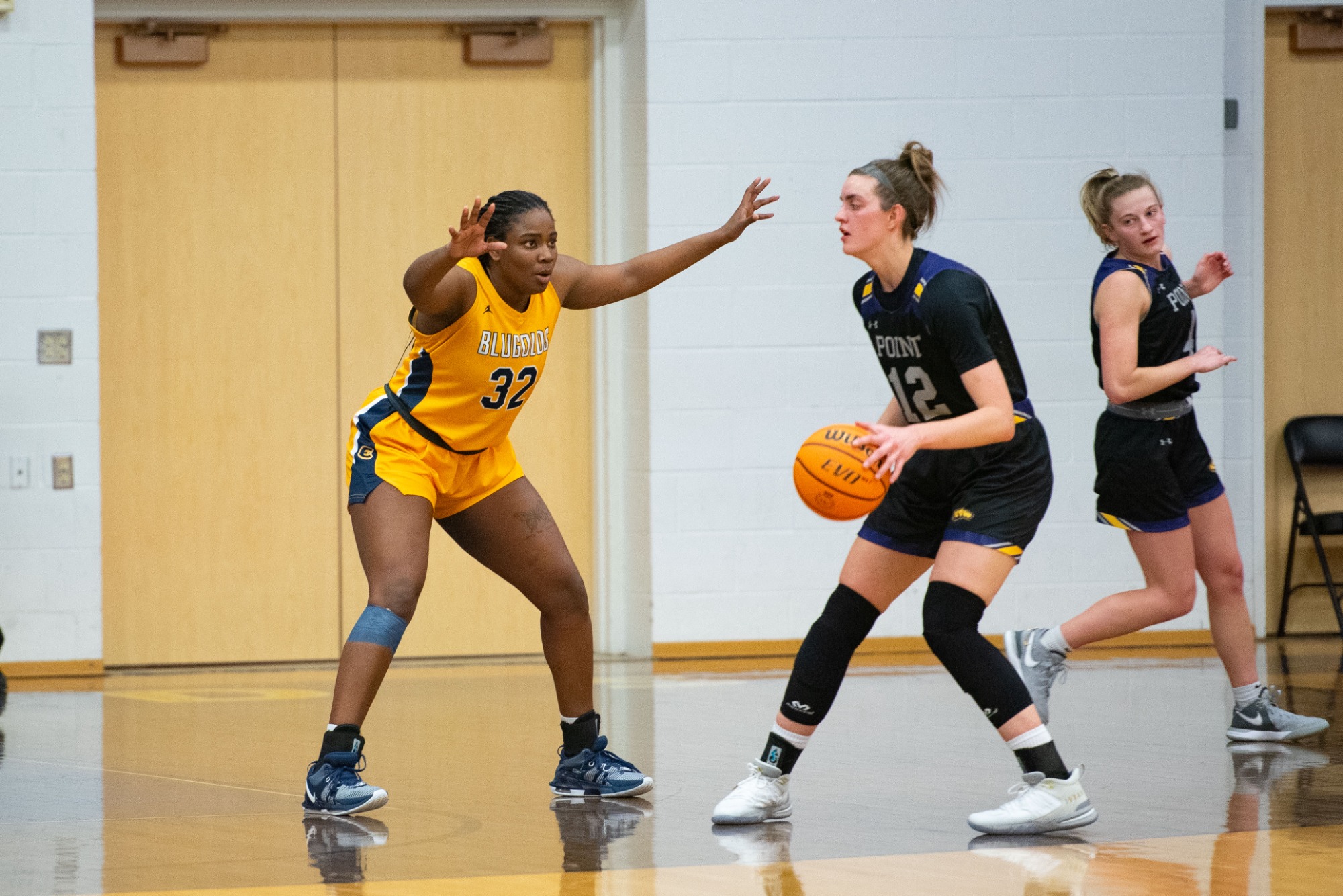 Blugold women fall in final game at Zorn Arena - University of ...