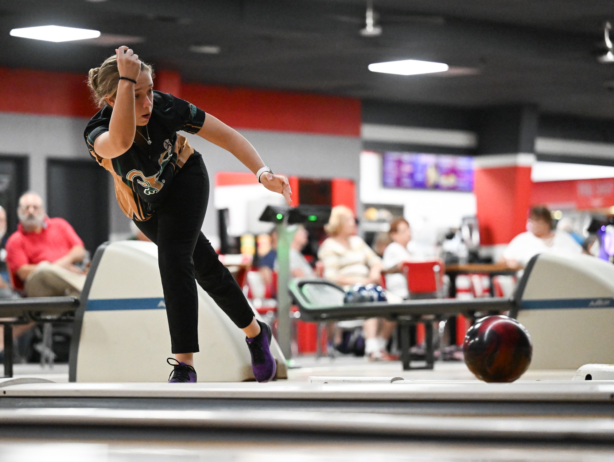 Buffalo Bowlers Sweep Tavares - VHS Buffalo Athletics