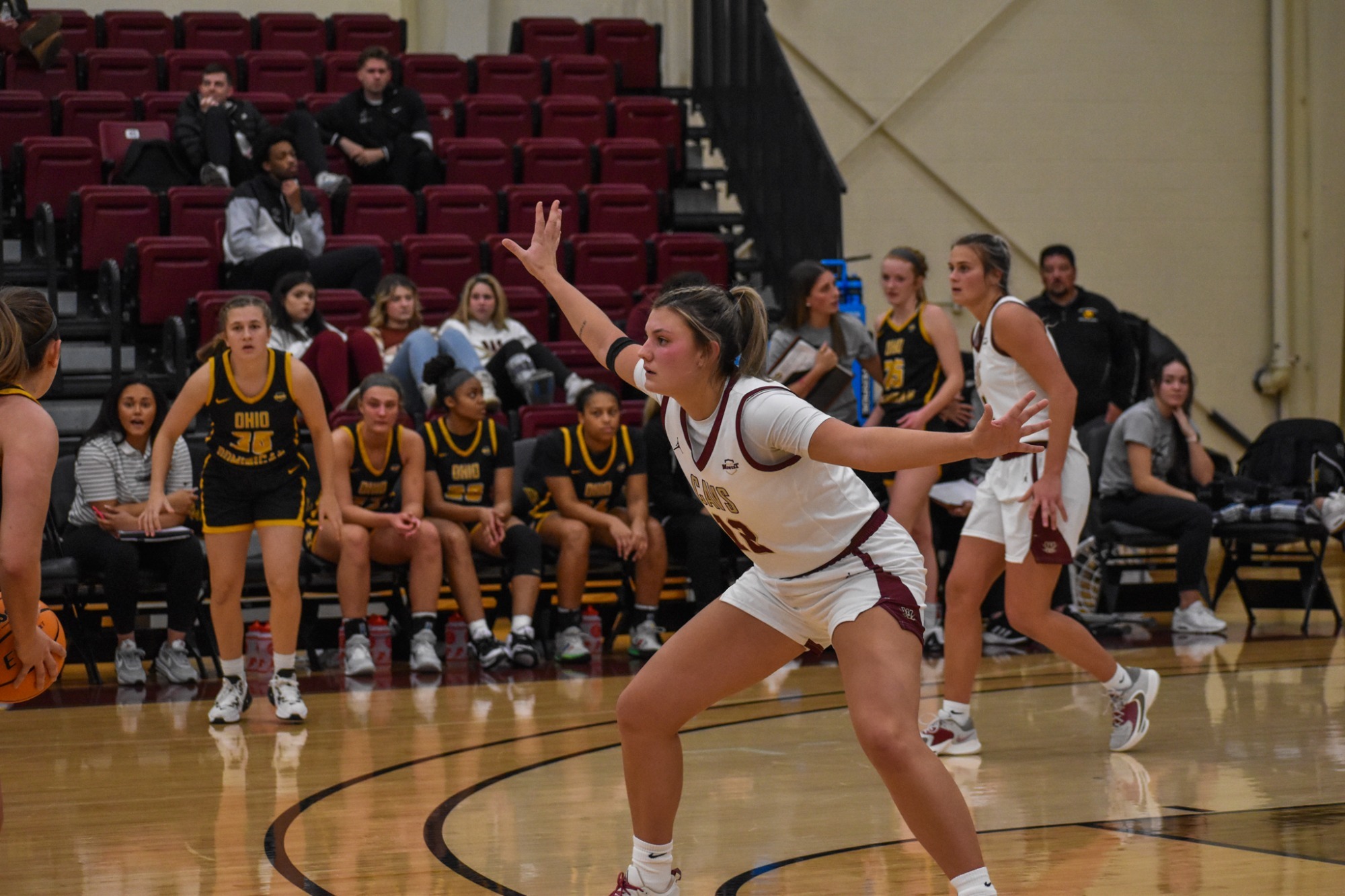 CAVALIERS POUNCE PANTHERS IN FIRST CONFERENCE MATCH-UP - Walsh University