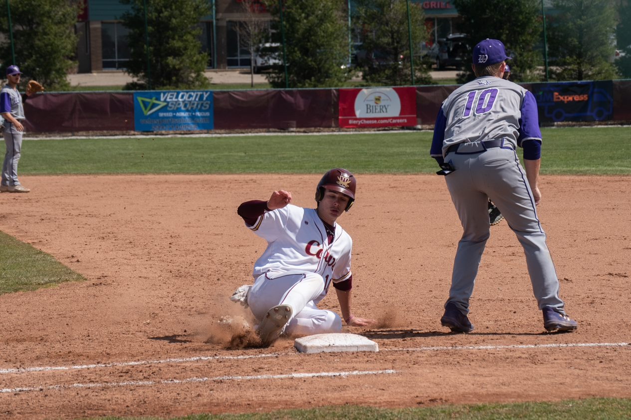 BIG FOURTH INNING LIFTS WALSH OVER NOTRE DAME COLLEGE - Walsh University