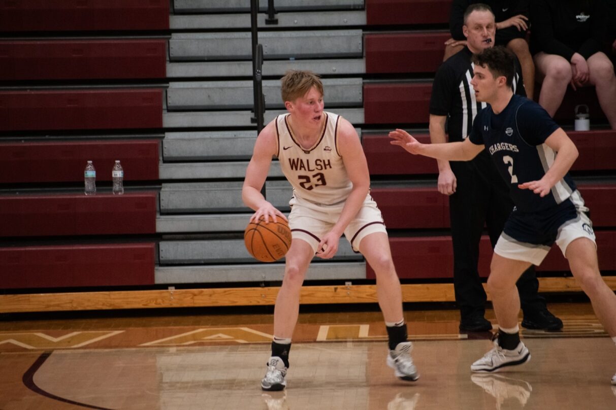 PIONEERS GET THE BEST OF CAVS IN MAYOR'S CUP - Walsh University