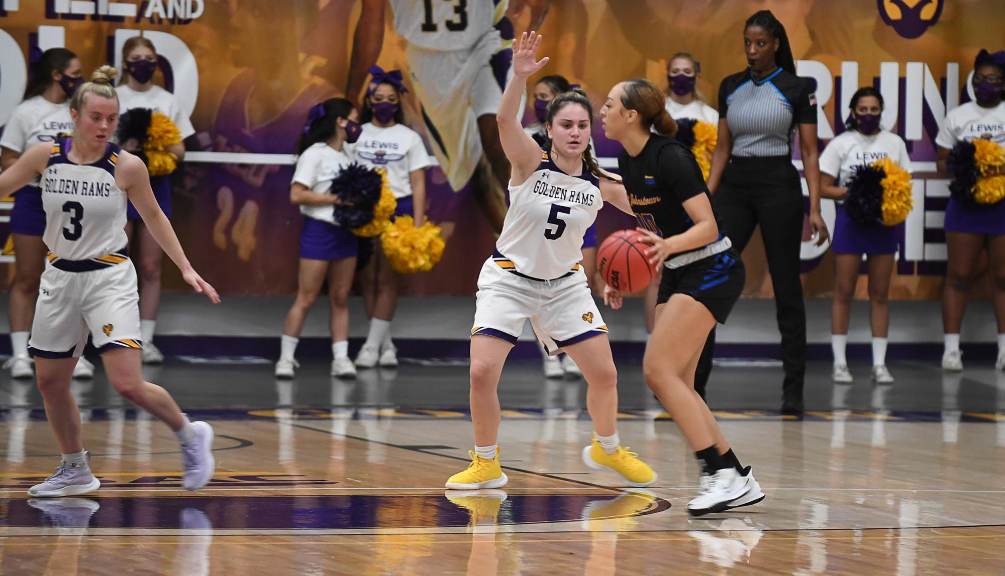 Alexa Abbonizio - Women's Basketball - West Chester University Athletics