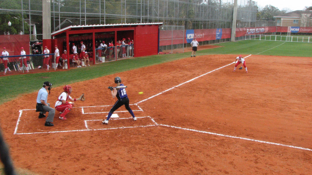 Tricia MacKay - Softball - Western Mustangs Sports
