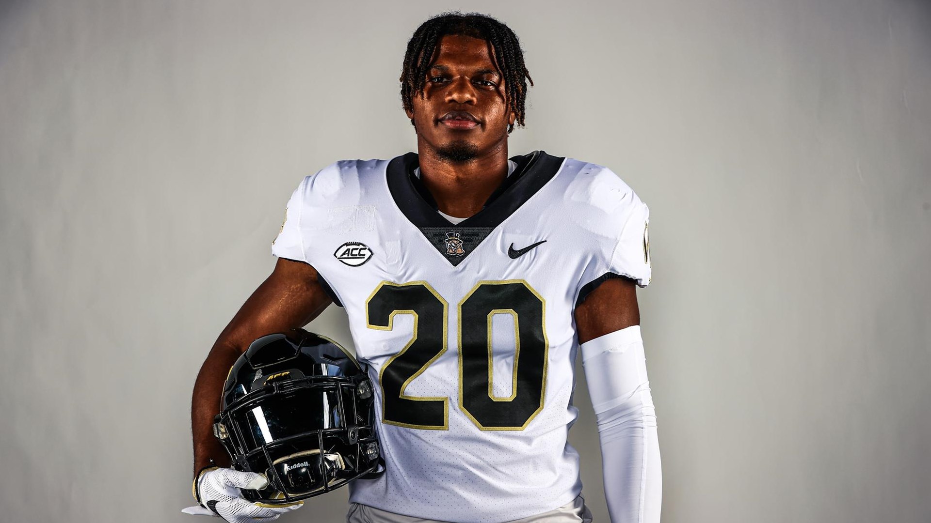 Coby Davis - Football - Wake Forest University Athletics